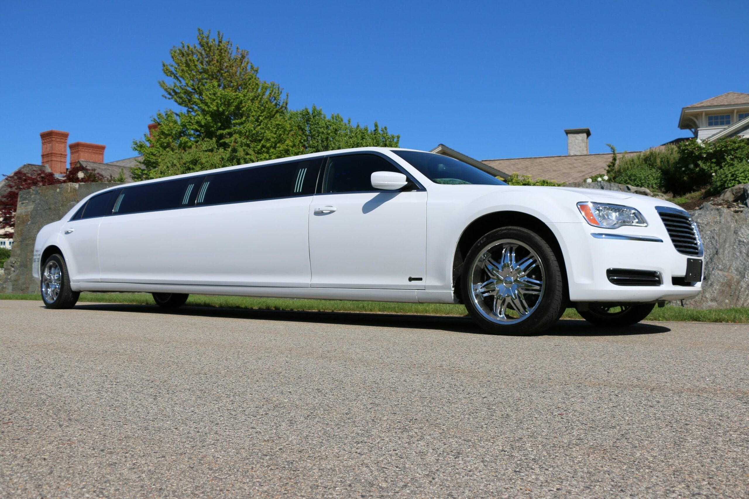 Experience Luxury with the Best Limo Service